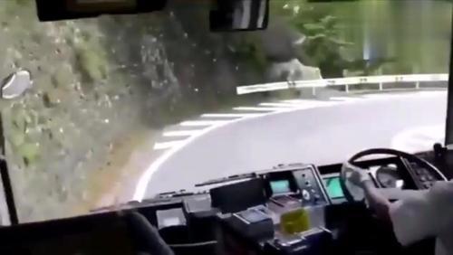 行车记录仪实拍:再也不坐日本的公交车了,简直比坐过山车还刺激!