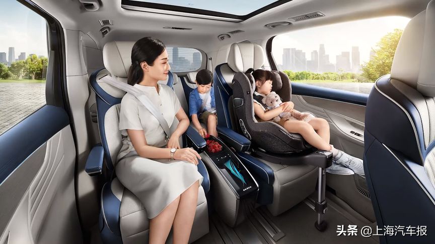 2022款荣威iMAX8上市