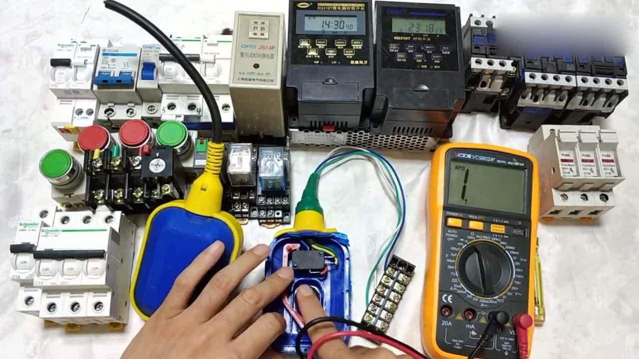 11分钟教你用万用表判断14种常用电路元器件的好坏,0基础学电工