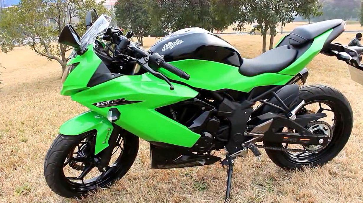 摩托车测评:川崎 NINJA 250SL-Z250SL,单杠车型和双杠车型
