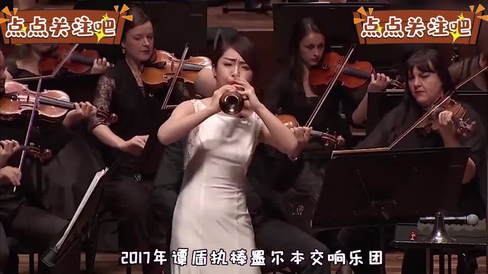 老外听中国乐器,外国人被中国二胡震撼,直呼是国宝级演奏家