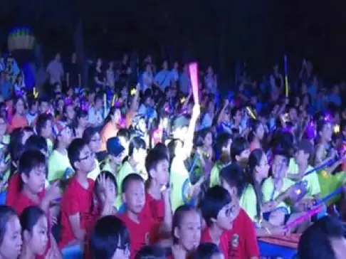 经五路小学2009级毕业典礼班主任朗诵