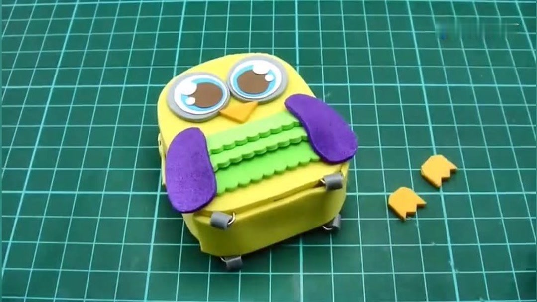 DIY,手工制作一个迷你型手提书包,看着还真不错!
