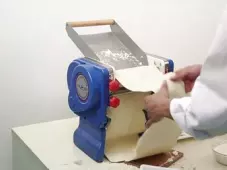 电动压面机使用视频