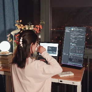 南下码农Xu晶晶 