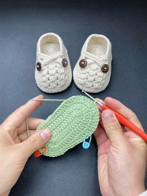 编织宝宝鞋