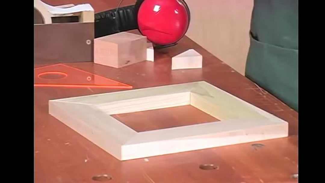 木工台锯准确的切割方法 45度斜切制作盒子拼接