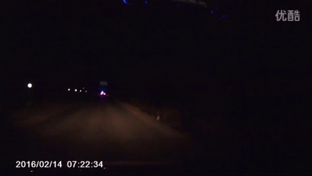 任e行行车记录仪夜路光线非常差环境