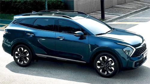 2023款起亚狮跑郑重进店!溜背造型+1.6T混动,11万看啥长安CS75