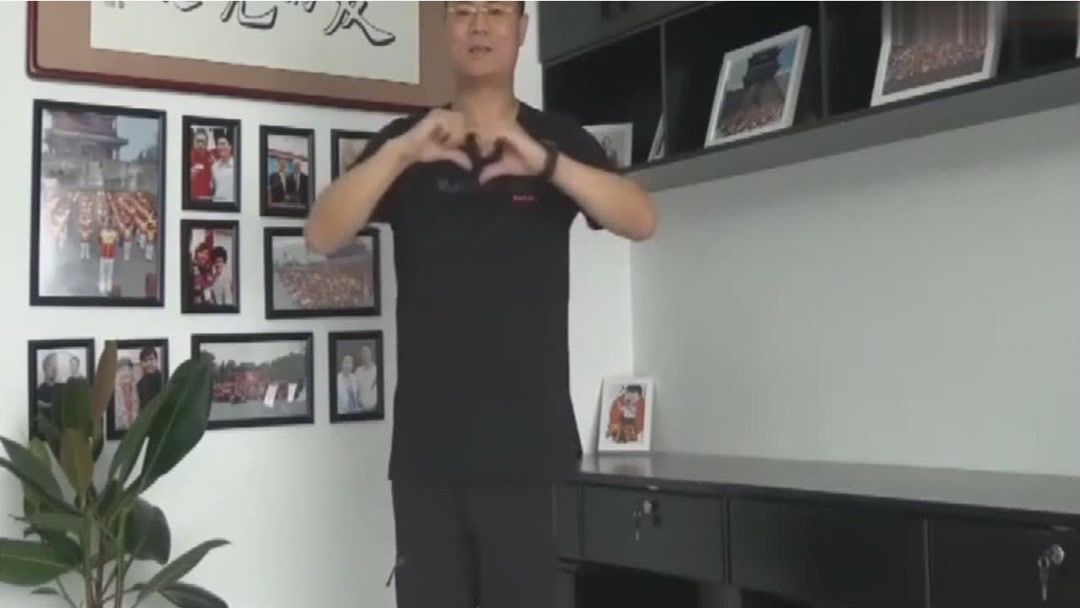 不放弃手语舞蹈分解动作教程视频,让我们一起来学一下吧!