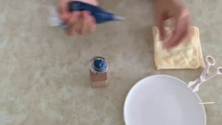 家用小烤箱做蛋糕 家庭蛋糕的制作方法 怎样烘焙面包