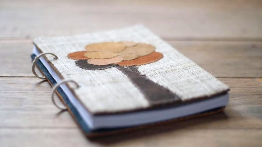 废物利用DIY,看看如何用碎布做书皮!