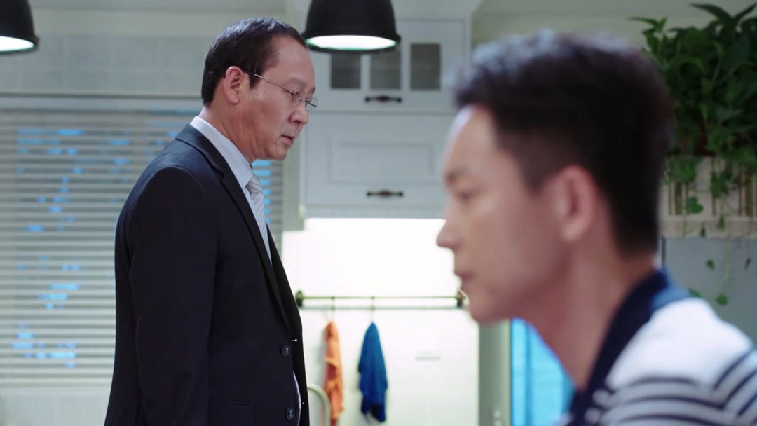 院长做移植手术成功,媒体来采访,谁知主刀根本不是他!