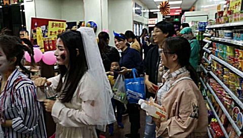 卖馒头年赚10亿?2600多家门店,中国版“肯德基”上市了