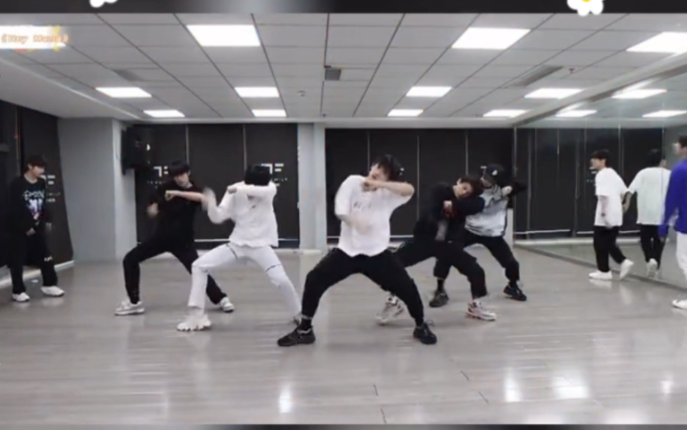 TF家族三代练习室翻跳