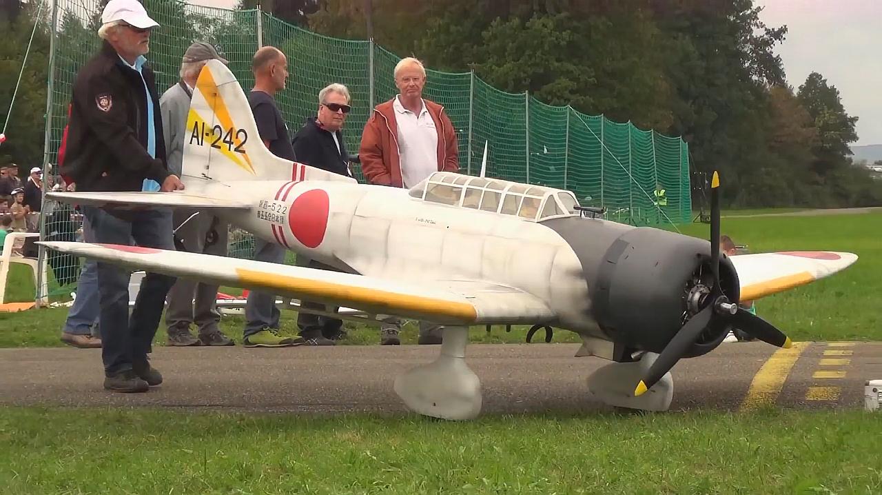 RC飞机模型,造型复古,太逼真了