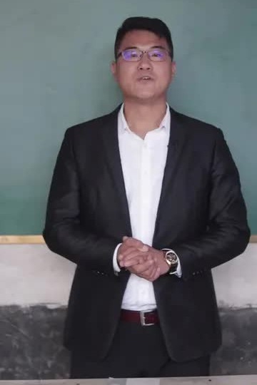 言传身教,以身作则,才是最有意义的教育方式! 中