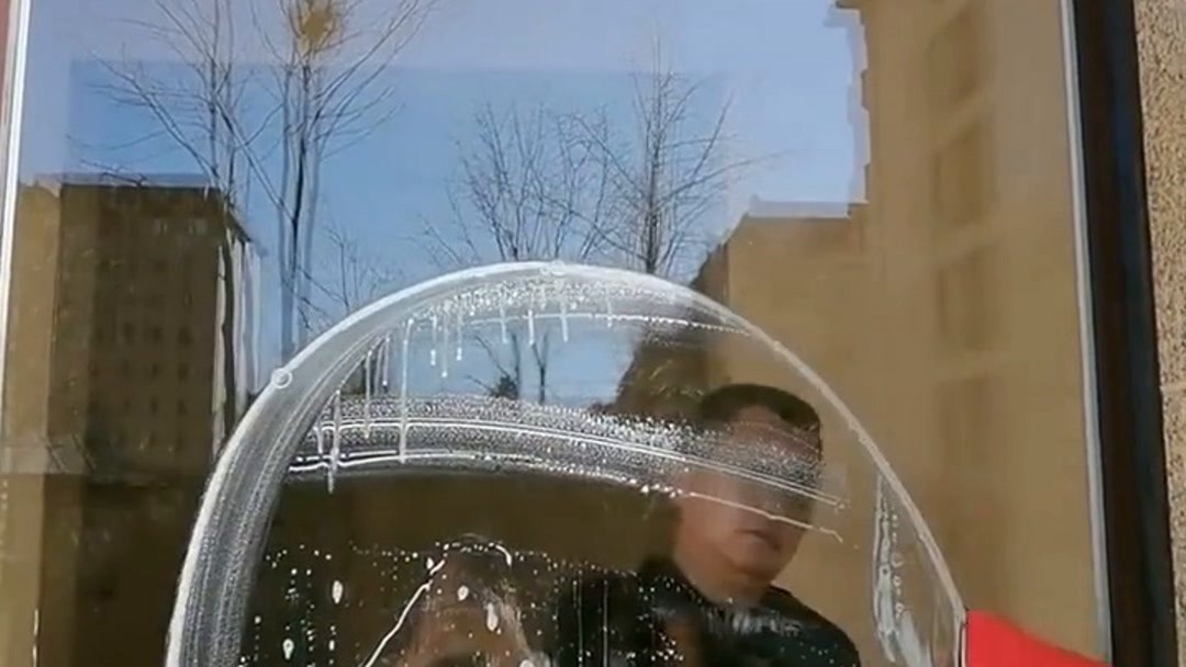 双面擦玻璃神器,一面擦两面都干净,省时又省力