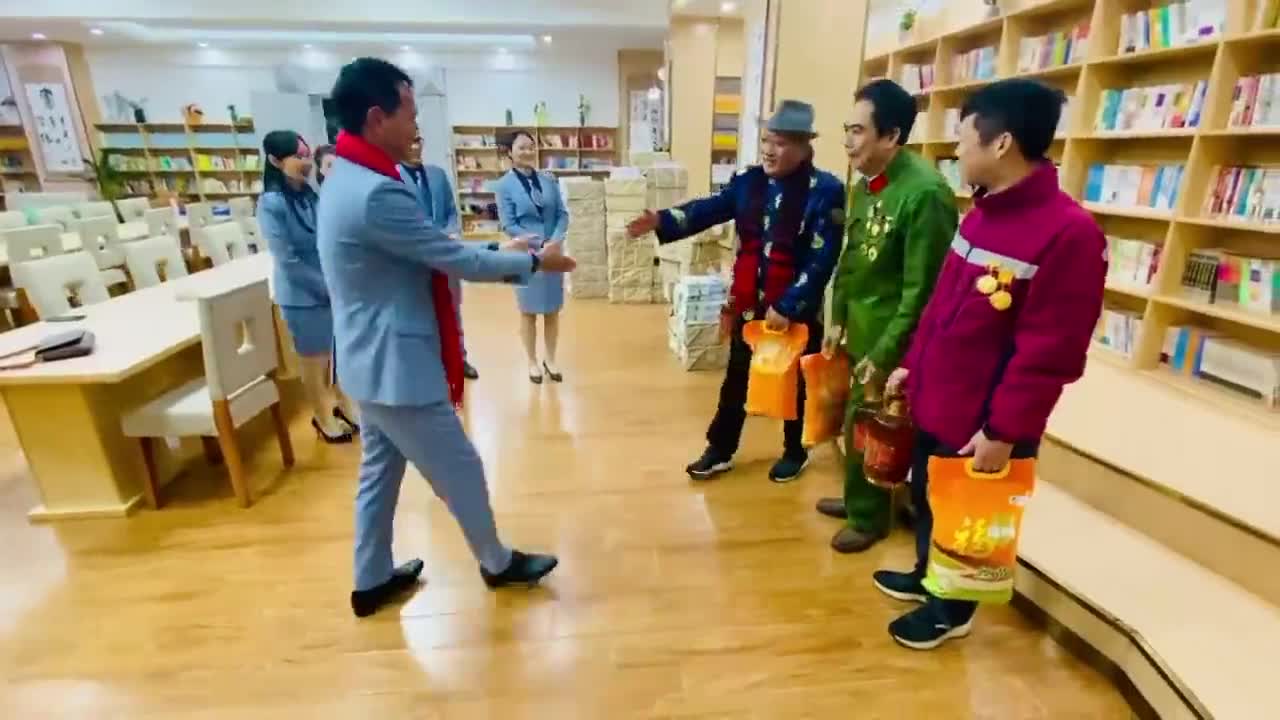 春节慰问话新春 年味渐浓情更浓——北海市第二实验学校开展“送...