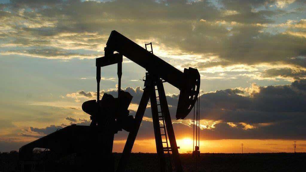 原油价格大跌!中美俄上演石油“三国杀”,谁是最后的大赢家?