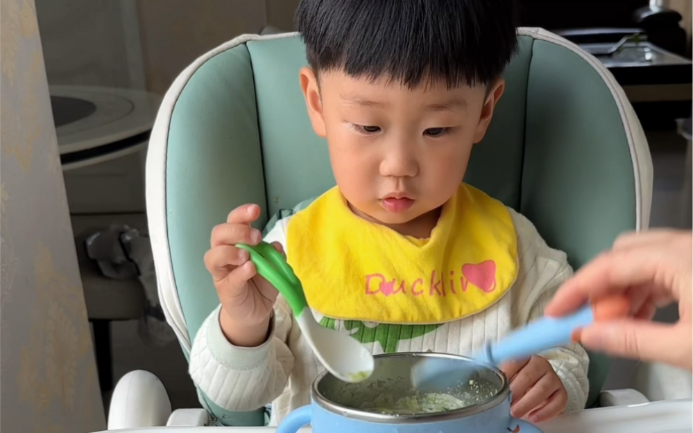 又来挑战浓汤宝了,没吃够,碗都舍不得放哎,又是美好的一天～