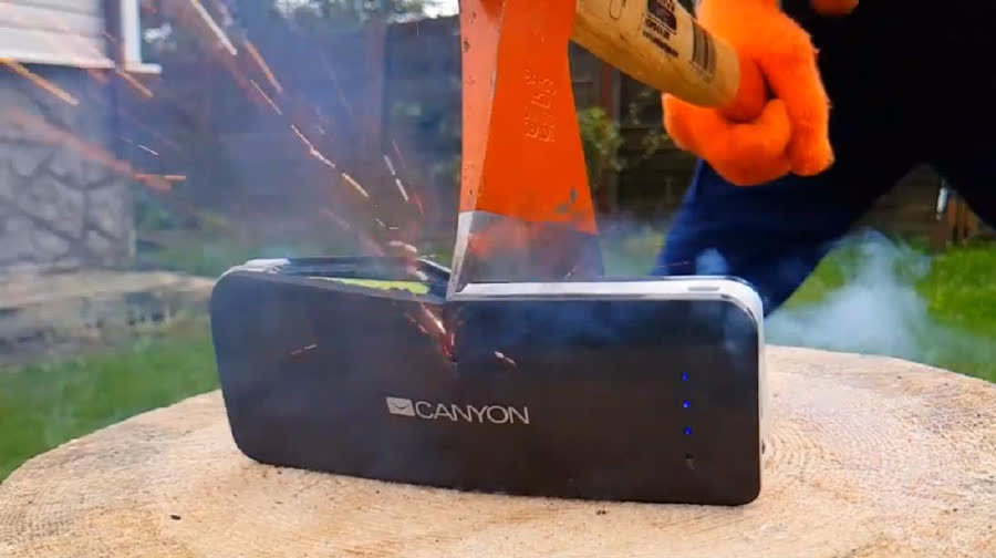 移动电源受到挤压真的会爆炸吗?结局亮了