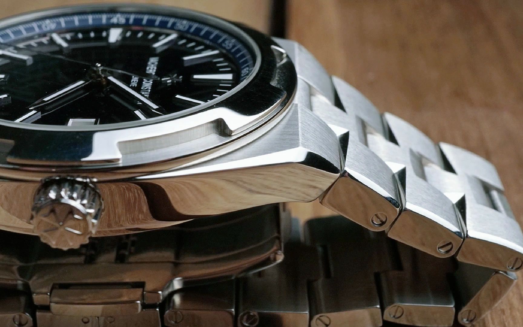 江诗丹顿4500V,运动潜水表,特色腕表之一