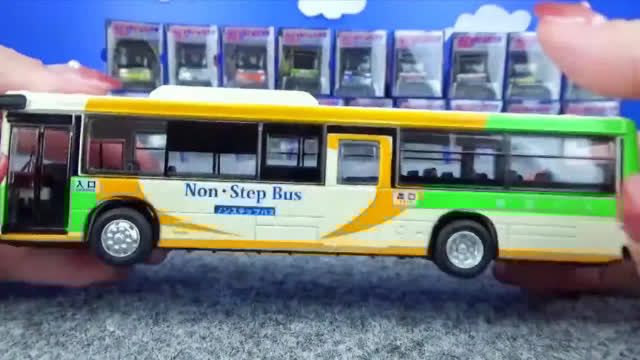 公交车模型大型公共汽车儿童玩具合金汽车模型