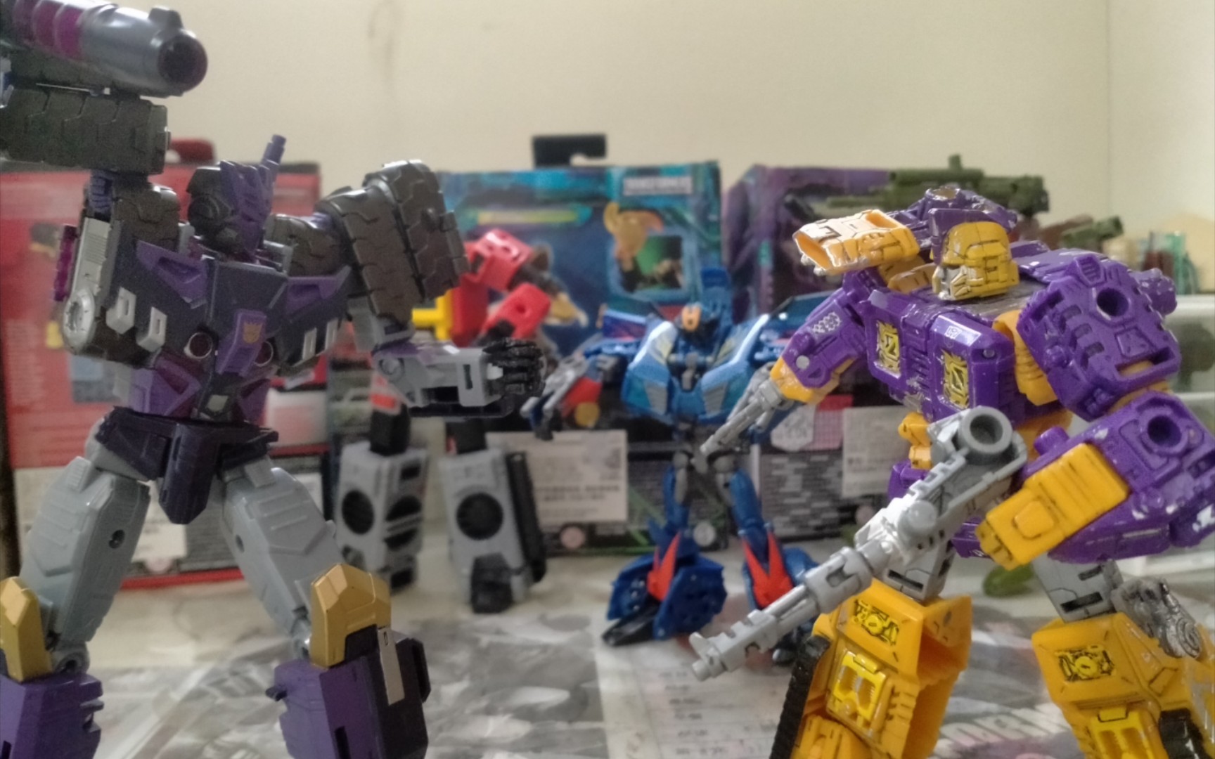 初中生原创变形金刚剧情——雷霆拯救队大战塔恩定格动画