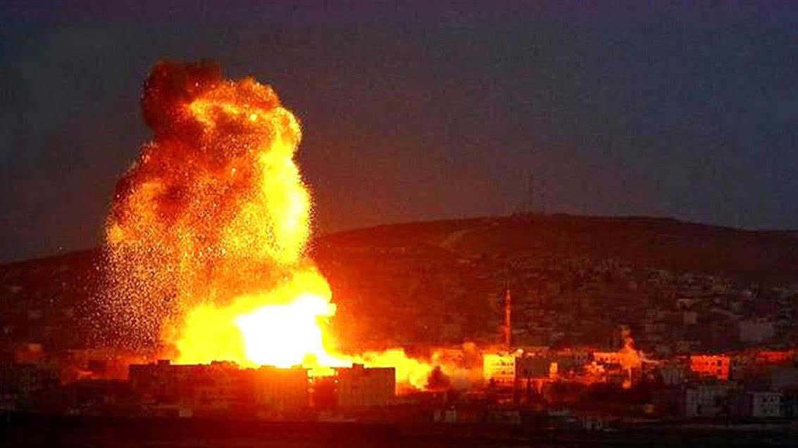 躲过叙利亚防空雷达,F35发动猛烈空袭,伊朗大批导弹被炸毁