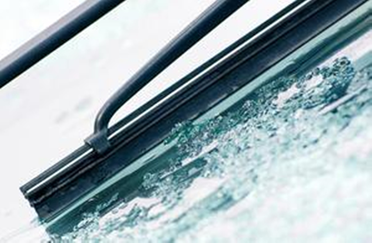 雨刮器有异响刮不干净?解决方法吃了一惊,新手注意学会不吃亏