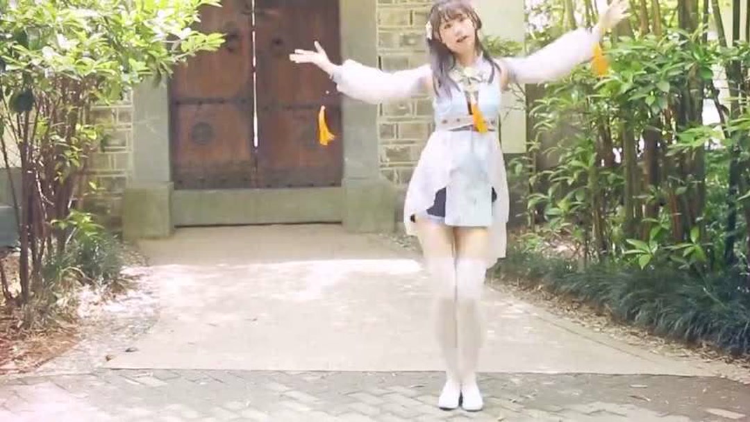 2019动感舞蹈,梅子少女跳古风热舞“落花情”最火抖音舞蹈