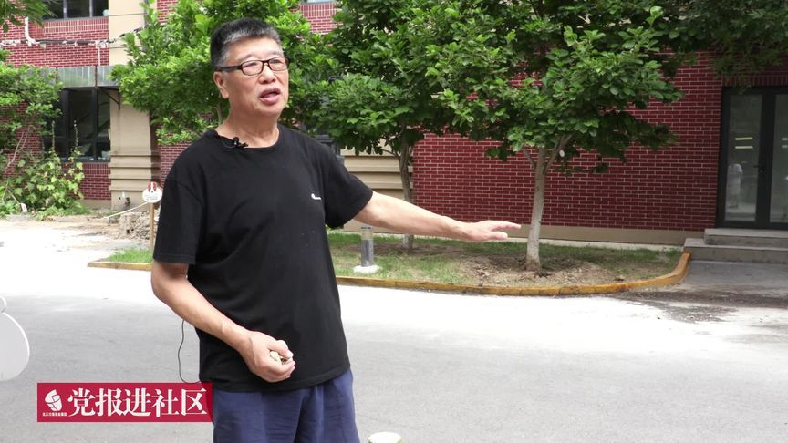 排水管道破裂致污水横流,社区协调物业紧急修复