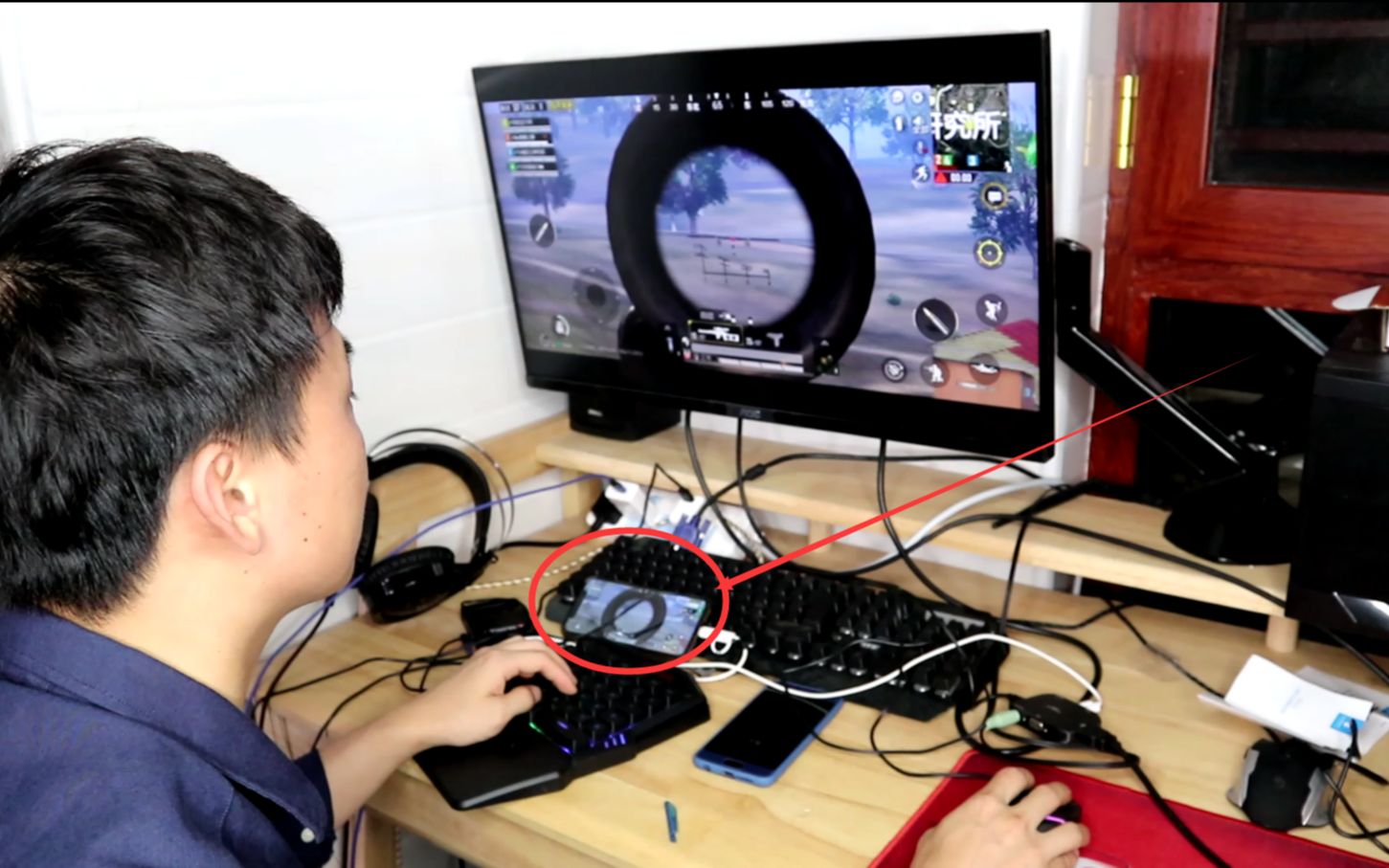 开箱测评手机电脑同屏器,用电脑也可以玩手游版吃鸡?