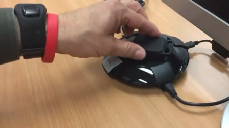 装备走进现实,一言不合就自毁的安全加密电脑