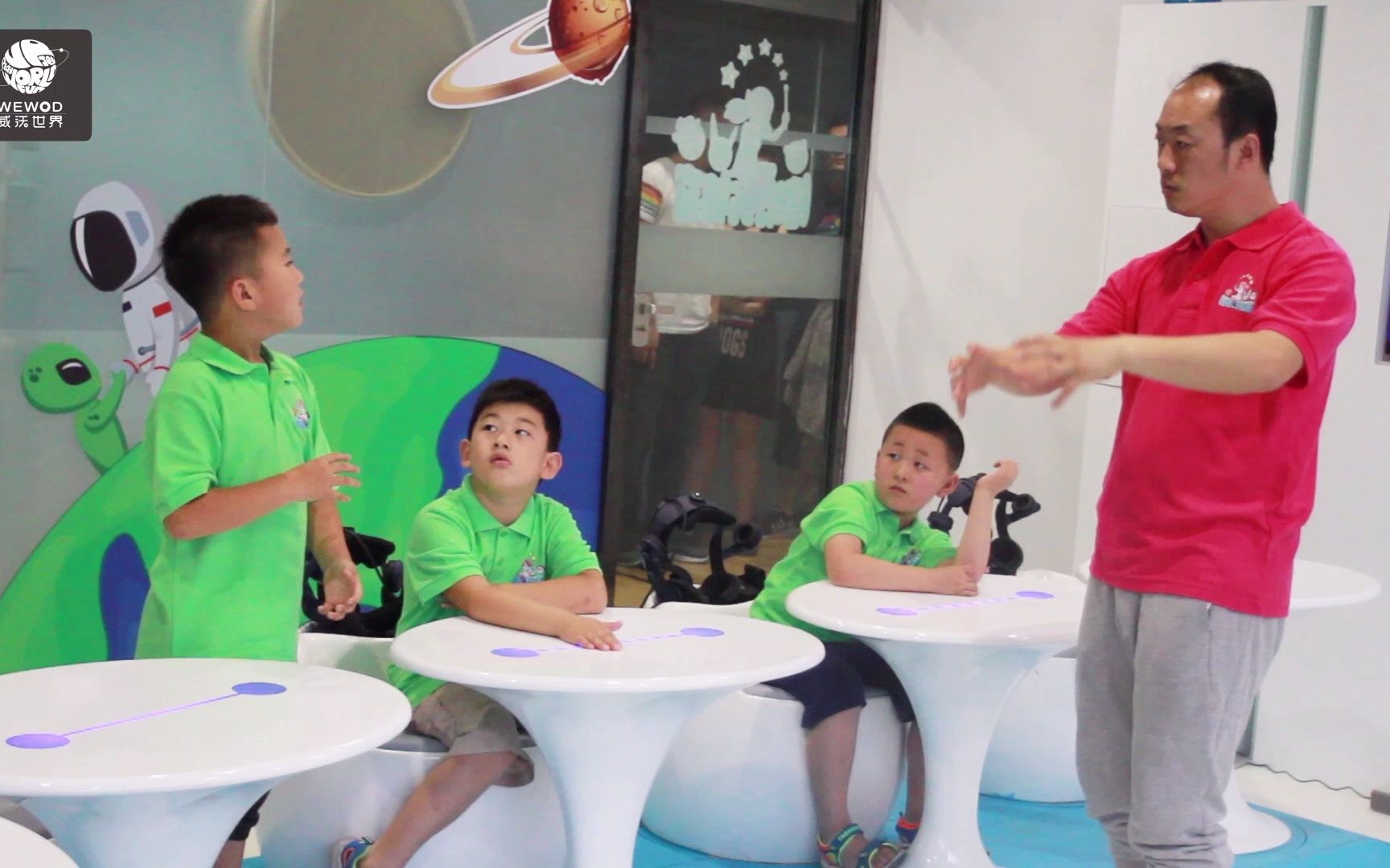 哇啦实验室元宇宙教育VR+steam素质教育