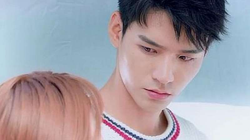 致我们甜甜的小美满:情侣迷惑操作,泛舟学长竟然是这样谈恋爱的