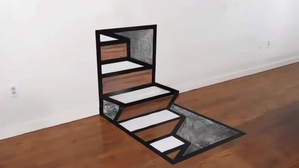 ...在家里画了一个3D楼梯,不知道客人来了会不会走错