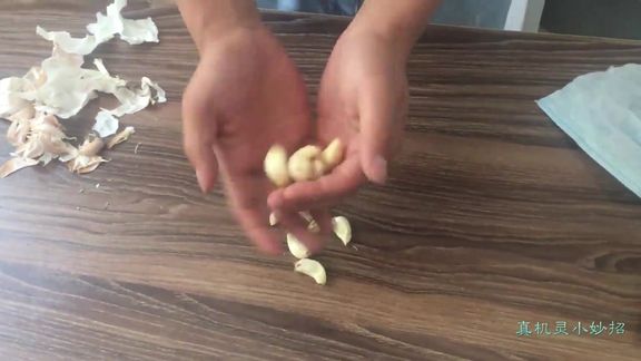 大蒜除了食用,还有什么别的功效吗?哈哈,一看吓一跳