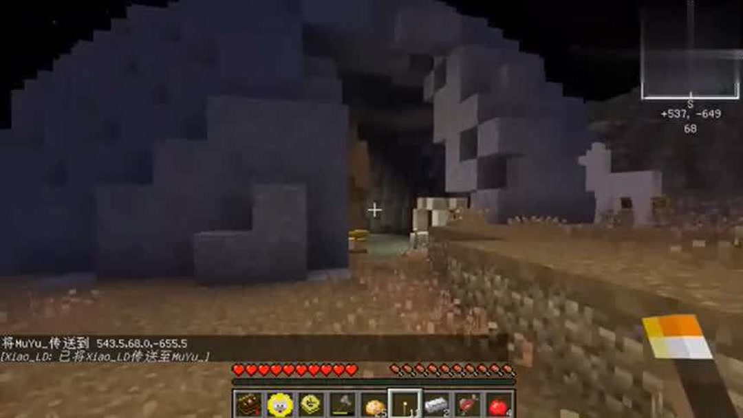 我的世界:木鱼小铃铛发现奇怪地下室,里面竟有蛇王美杜莎!