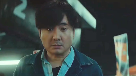 三分钟带你看完票房破15亿的《飞驰人生》,中年男人的崛起,全程感动...