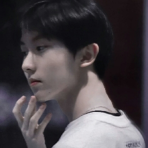 橘子小熊吖 