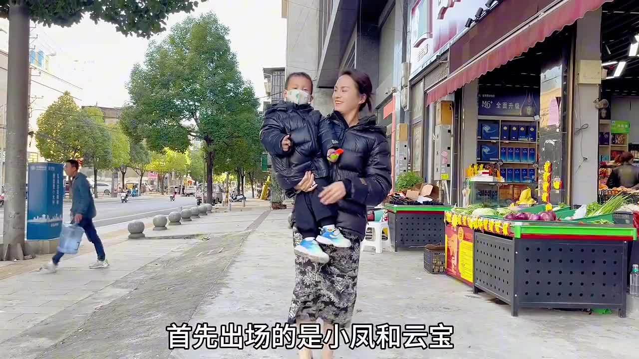 黑金羽绒服来了 ,小木小凤全家每人一件,老爸海青也一人一件,就为了...