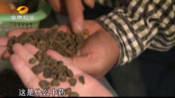清水煮蛋里加入这种药材,能治老伤病痛,吃了鸡蛋有活血化瘀功效