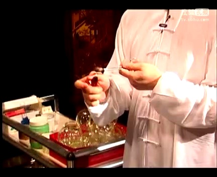 最新拔火罐刮痧大全教程 中医拔罐刮痧教学视频