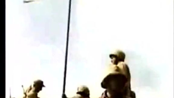 美军用喷火器,消灭躲藏起来的日军