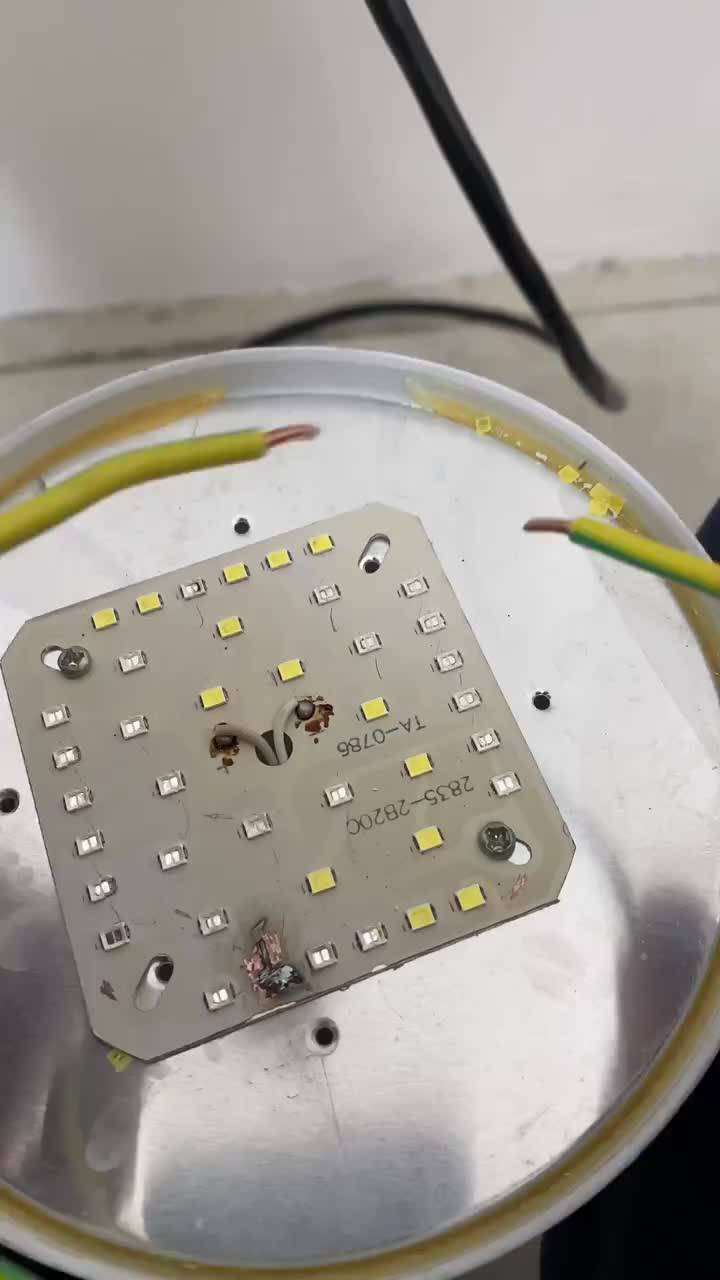 LED坏了也可以维修,如果说只有一颗是好的