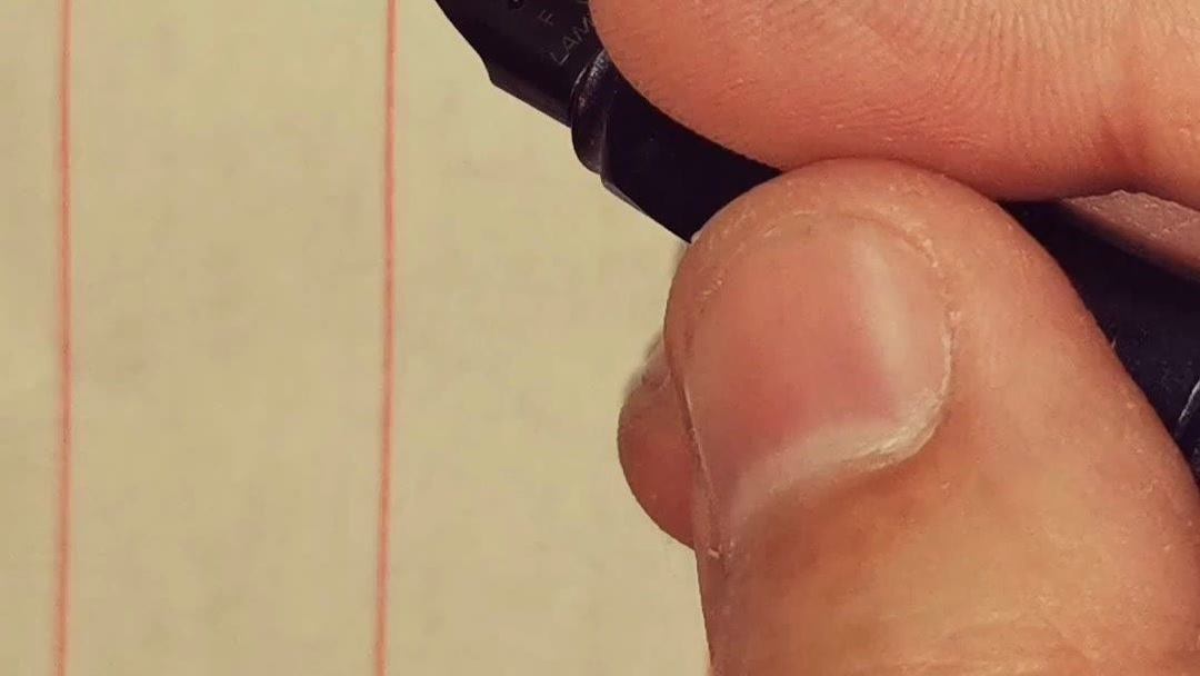 如何写好钢笔字,永红硬笔书法课堂讲解加字书写技巧!