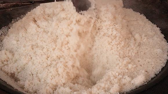 从一粒稻谷到餐桌上的米饭 揭开水稻的一生 农民伯伯业太辛苦了