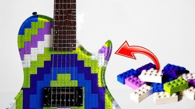 积木3.0玩法,牛人用其自制一把炫彩吉他,超惊艳!